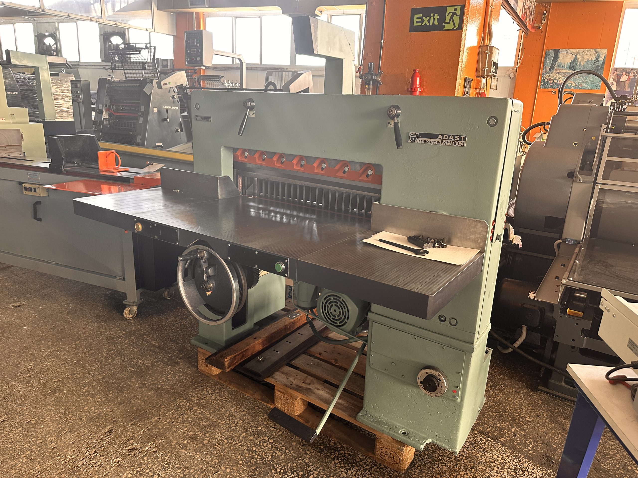 Guillotines & Trimmers – Antonopoulos